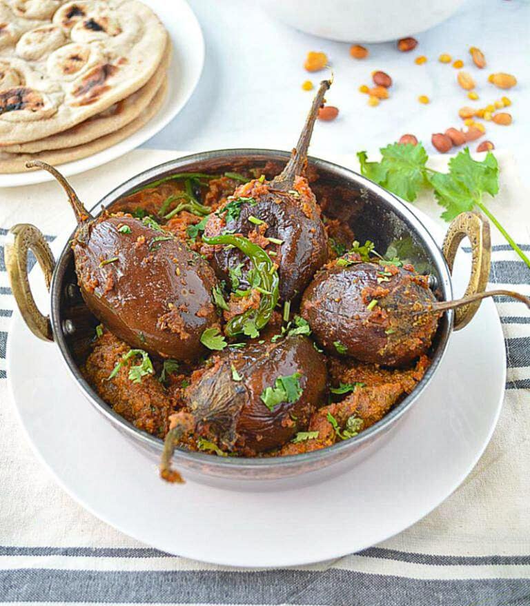 Bharwan Baingan Recipe (stuffed eggplant) - Ruchiskitchen