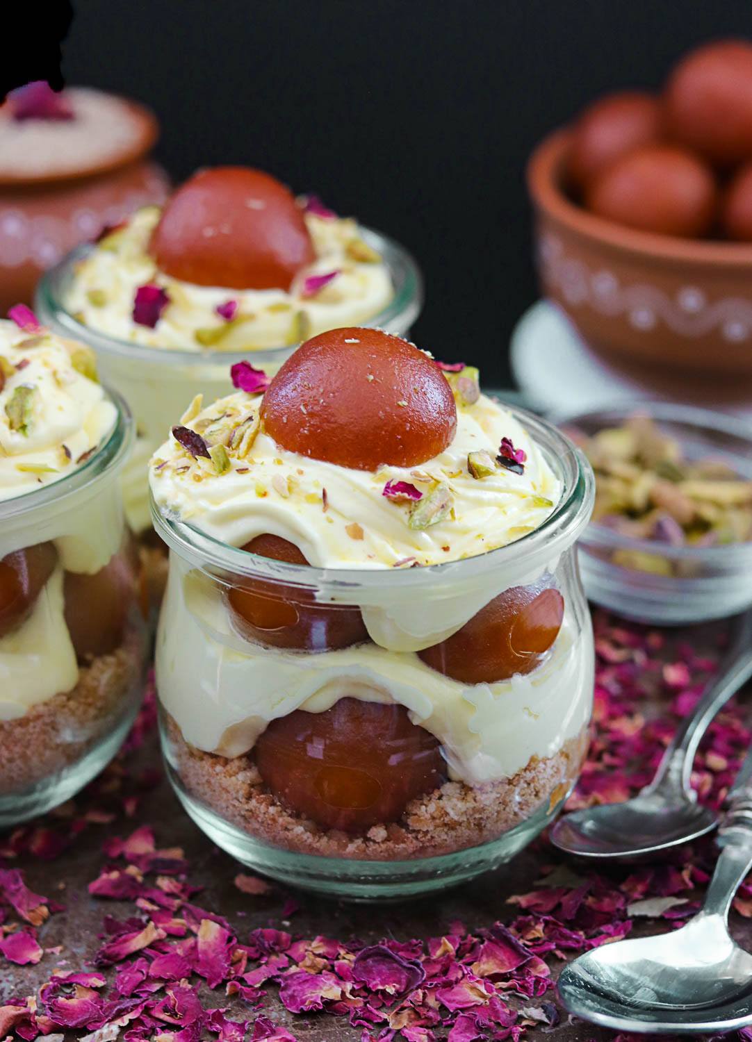 Thandai Gulab Jamun Mousse Cups, Thandai mousse for Holi
