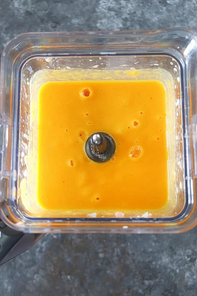 Sunshine Tropical Smoothie (Mango papaya smoothie) - Ruchiskitchen