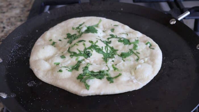 Tandoori Garlic Roti on Tawa ( Whole wheat Tandoori Roti) - Ruchiskitchen