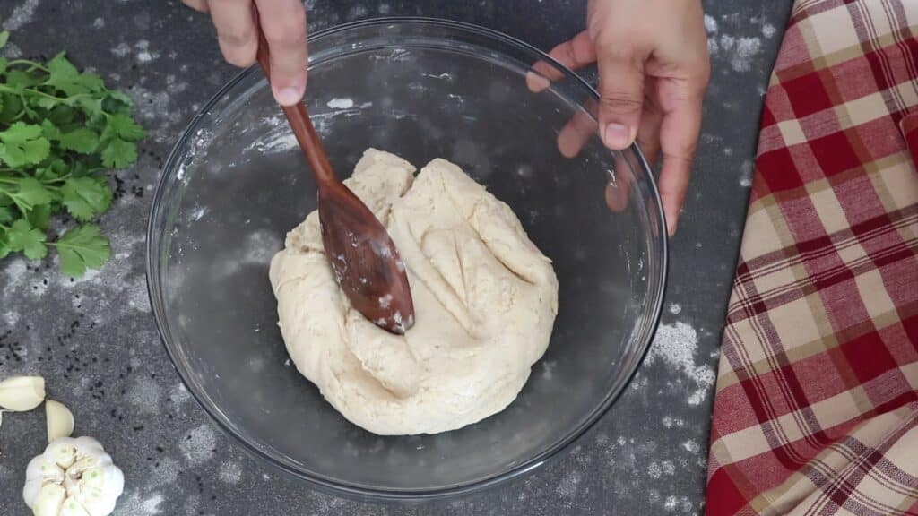 Tandoori Garlic Roti on Tawa ( Whole wheat Tandoori Roti) - Ruchiskitchen