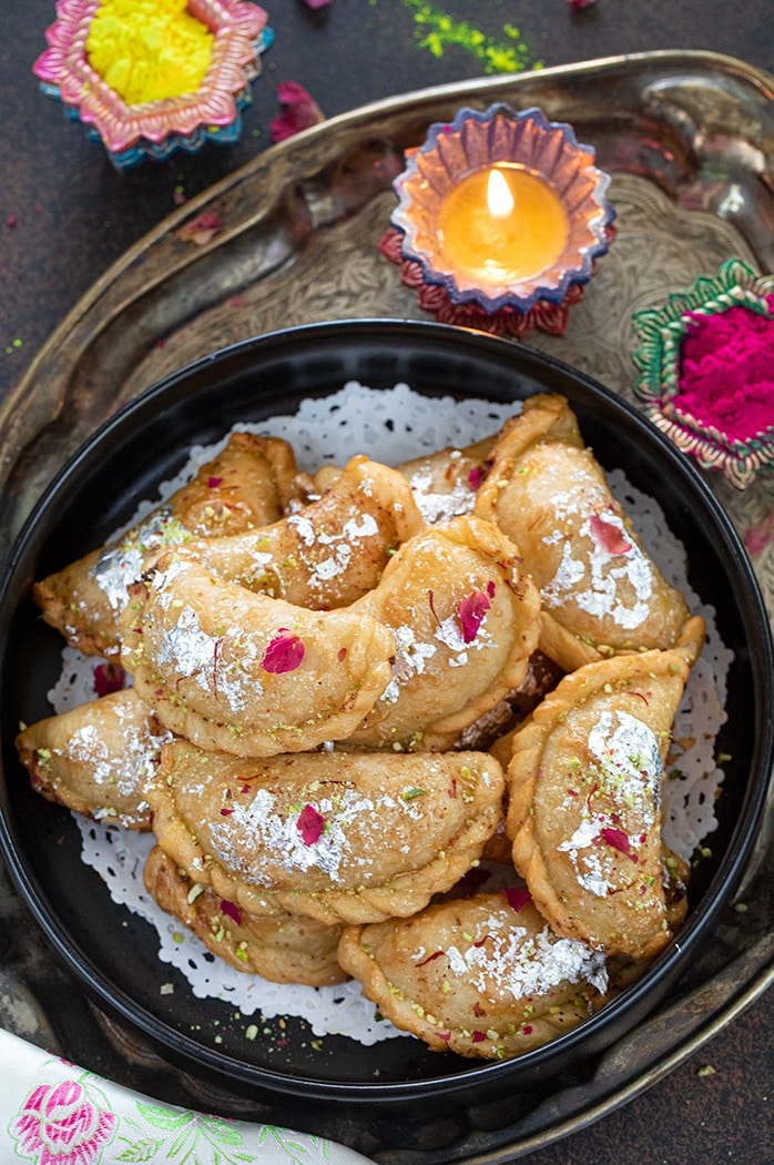 Gujiya Recipe ( Step by step recipe to make Gujiya) - Ruchiskitchen