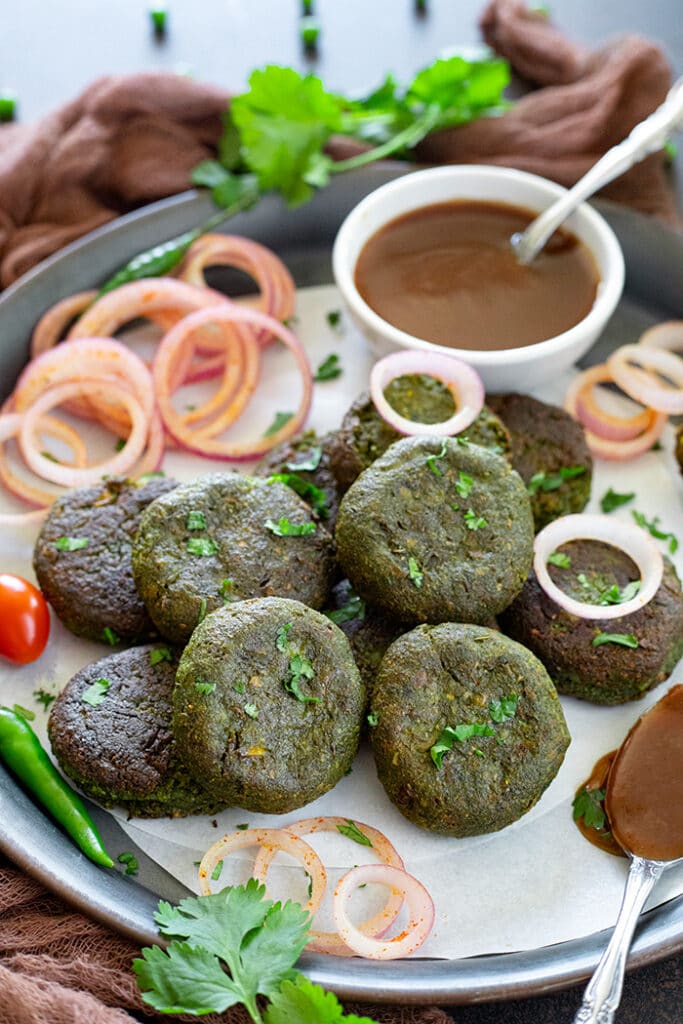 Hara Bhara Kabab ( Spinach Vegetable Patties) - Ruchiskitchen