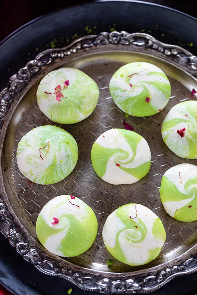 Pista Mithai Roll ( Indian Fusion Dessert ) - Ruchiskitchen